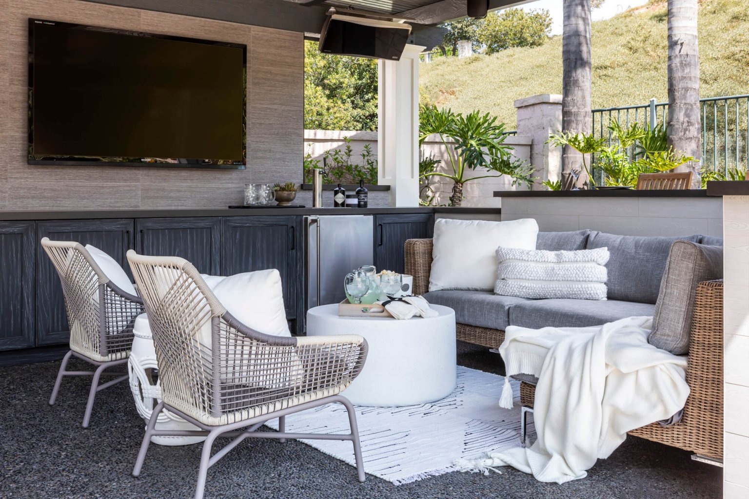 20 Backyard Entertainment Area Remodel Ideas | Sea Pointe Design & Remodel