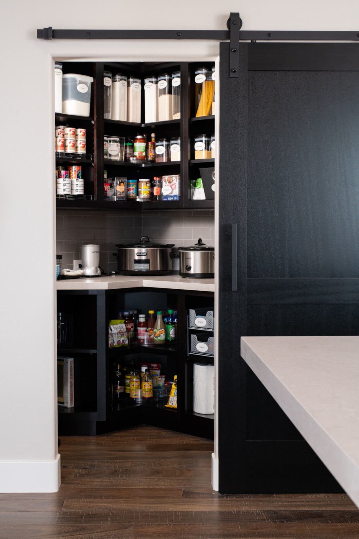 Pantry vs. Cabinets: Which Kitchen Storage Solution is the Best?